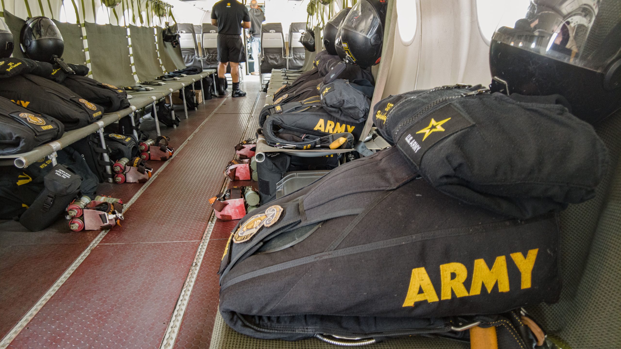 The Black and Gold: Shorebeat Flies Along With U.S. Army’s ‘Golden ...